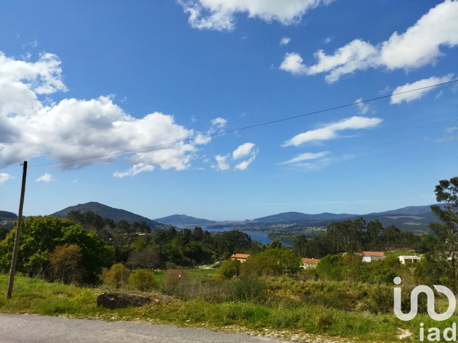 Sale land in Loivo (4920-070): building plot 1,240 m² - 58072 - iad