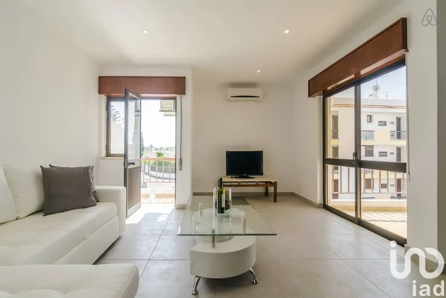 41 apartments 2 bedrooms for sale in Albufeira - iad